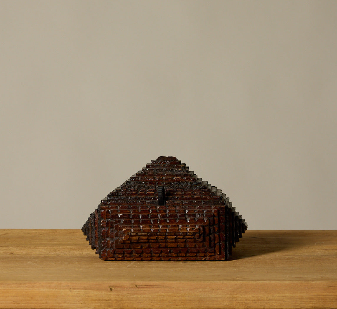 PYRAMID TRAMP ART BOX WITH PORTRAIT INSIDE – Pierce & Ward