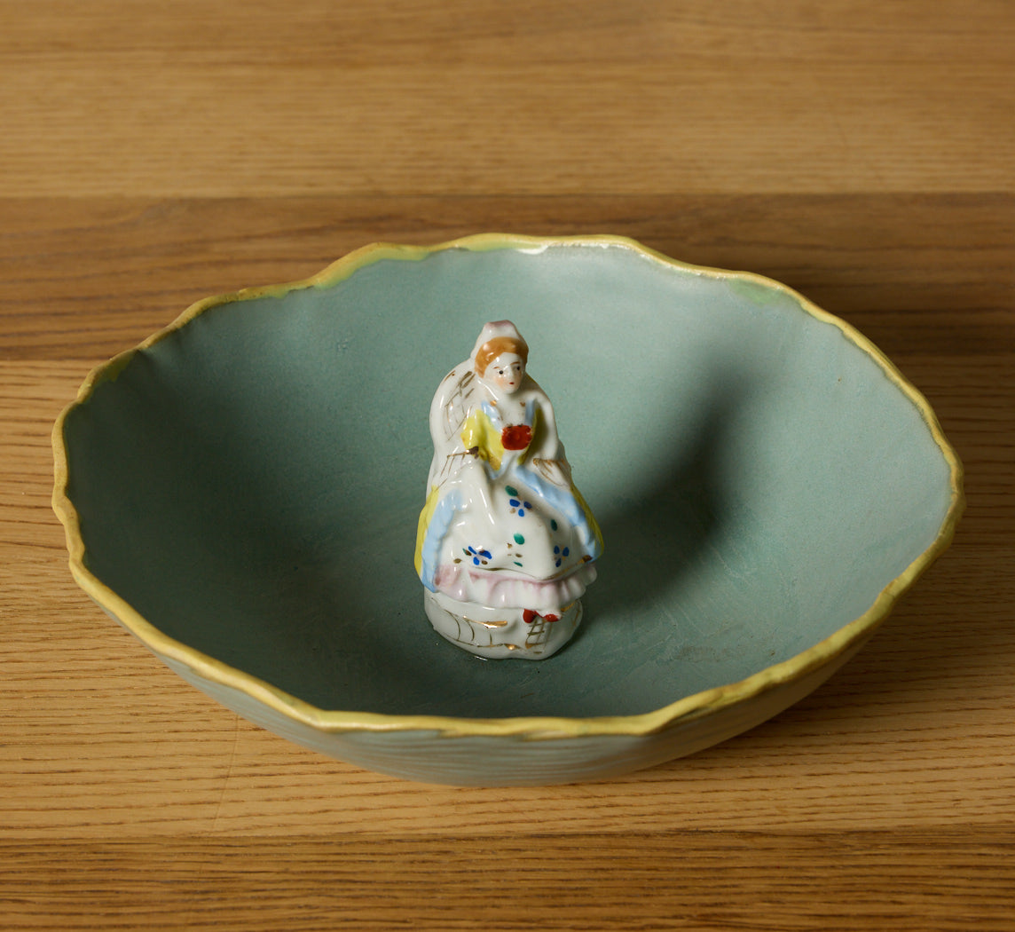 ABRA CERAMIC FIGURINE DISH - EGGSHELL BLUE GLAZE WITH YELLOW RIM ...
