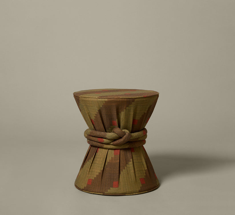 PIERCE & WARD DRUM SIDE TABLE IN QUILT LINEN WITH KNOT – Pierce & Ward